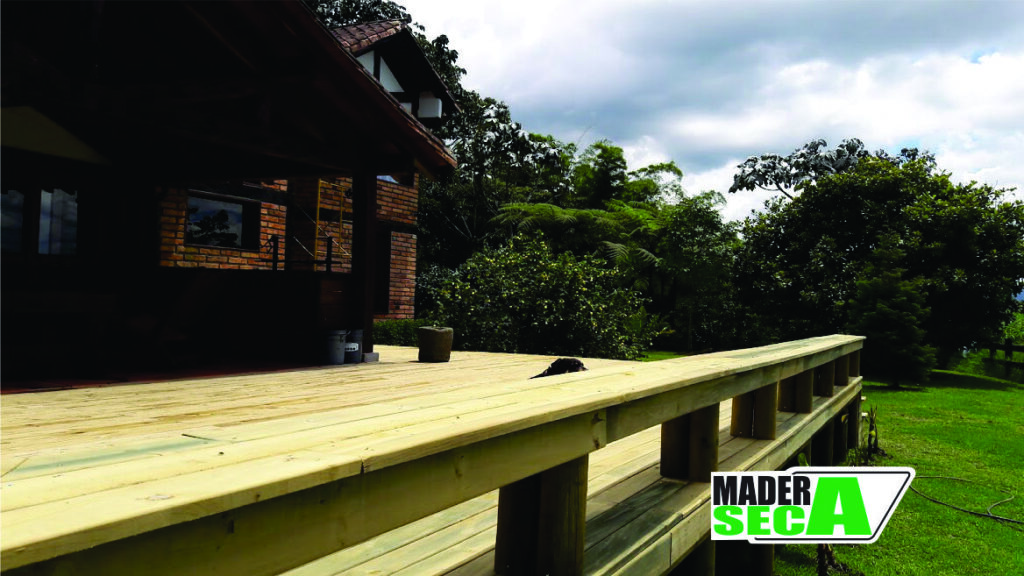 deck en madera inmunizada